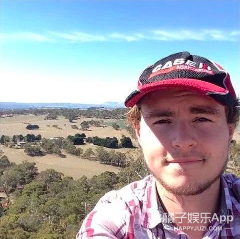 还记得《怦然心动》里的Bryce吗，他现在长这样__凤凰网