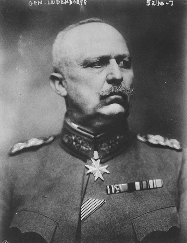 一个让德国人相信自己没输的传言——流传深广的刀刺在背传说__凤凰网