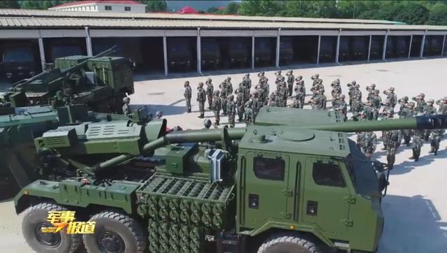 老式牵引炮“终结者”？解放军PCL-181卡车炮，52倍口径155加榴炮_凤凰网