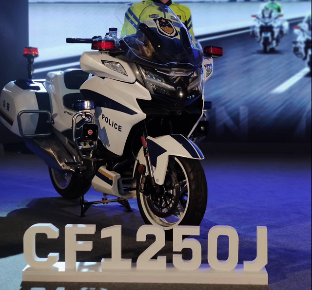 1278.8cc！春风正式公布首台国产公升级国宾公务车CF1250J_凤凰网汽车_凤凰网