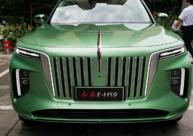 红旗E-HS9的对标竞品根本不是BBA 不服气的新能源欢迎来战_凤凰网汽车_凤凰网