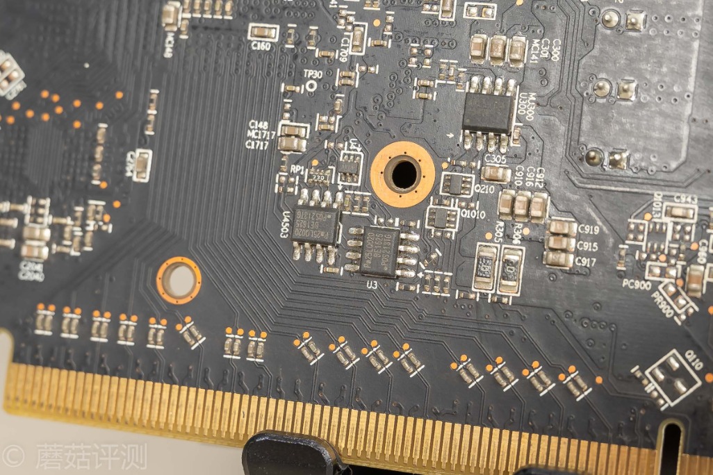 使用四年，散热效果和全新几乎一致、讯景RX470 4G黑狼版显卡 清灰__凤凰网