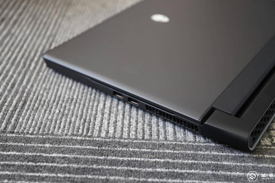 外星人M15 R2 2020款上手体验：轻薄、高颜、性能稳定__凤凰网