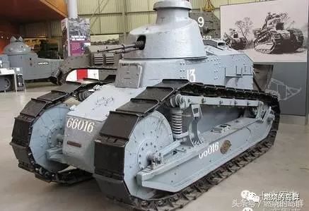 话说军博老兵器之三：战场上的小萝莉——意大利CV33超轻型坦克_凤凰网历史_凤凰网