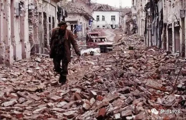 20世纪最惨烈的围困战就在萨拉热窝：1992年4月7日波黑内战爆发（历史系列第534讲）__凤凰网