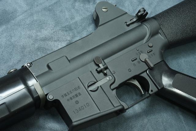 美军M16原型改装的台湾地区版T65式玩具模型__凤凰网