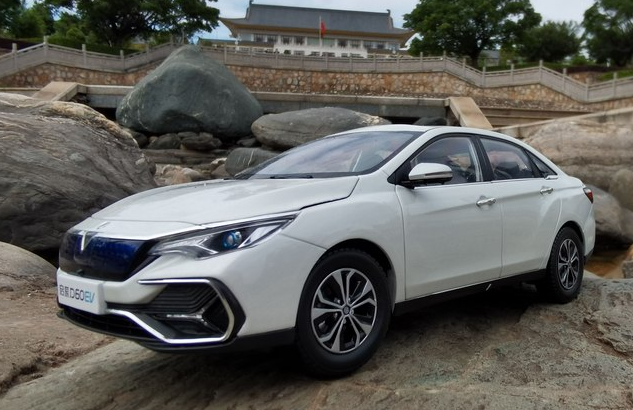 启辰D60EV售价12.98万起，网友：价格可以接受，造型太丑！_凤凰网汽车_凤凰网