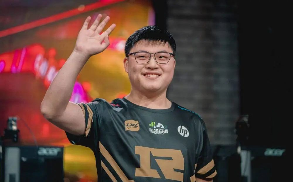 Uzi退役，又有一群人跟青春说拜拜_凤凰网