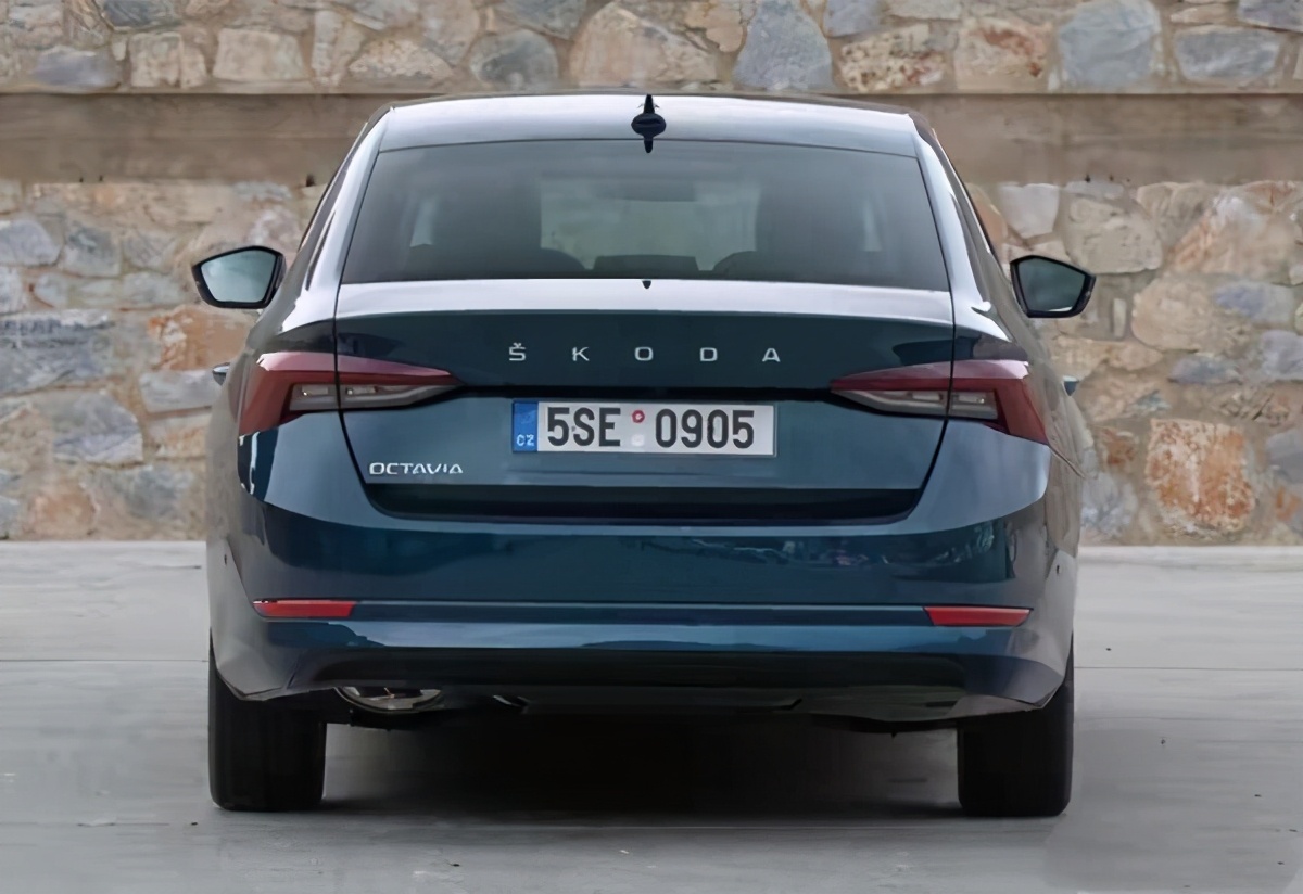 斯柯达OCTAVIA PRO设计图发布，外观帅气，今年就上市__凤凰网