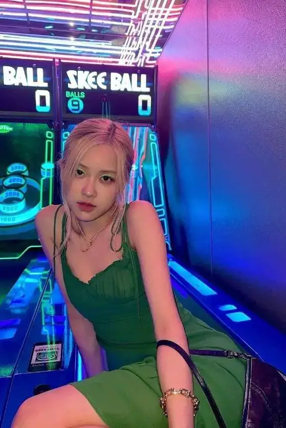 2021流量色，就是这款“BV绿”！太洗脑__凤凰网