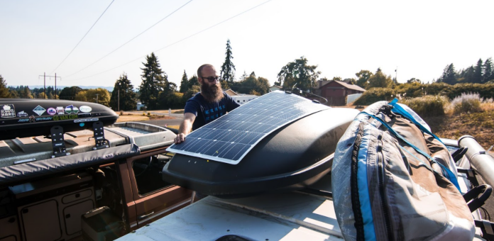 RENOGY如果新能源斩获2021行业品质典范奖_凤凰网