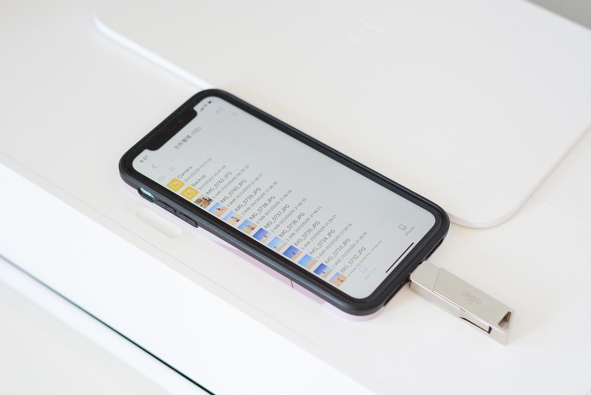 iPhone提示“存储空间不足”怎么办？aigo苹果手机U盘简评__凤凰网