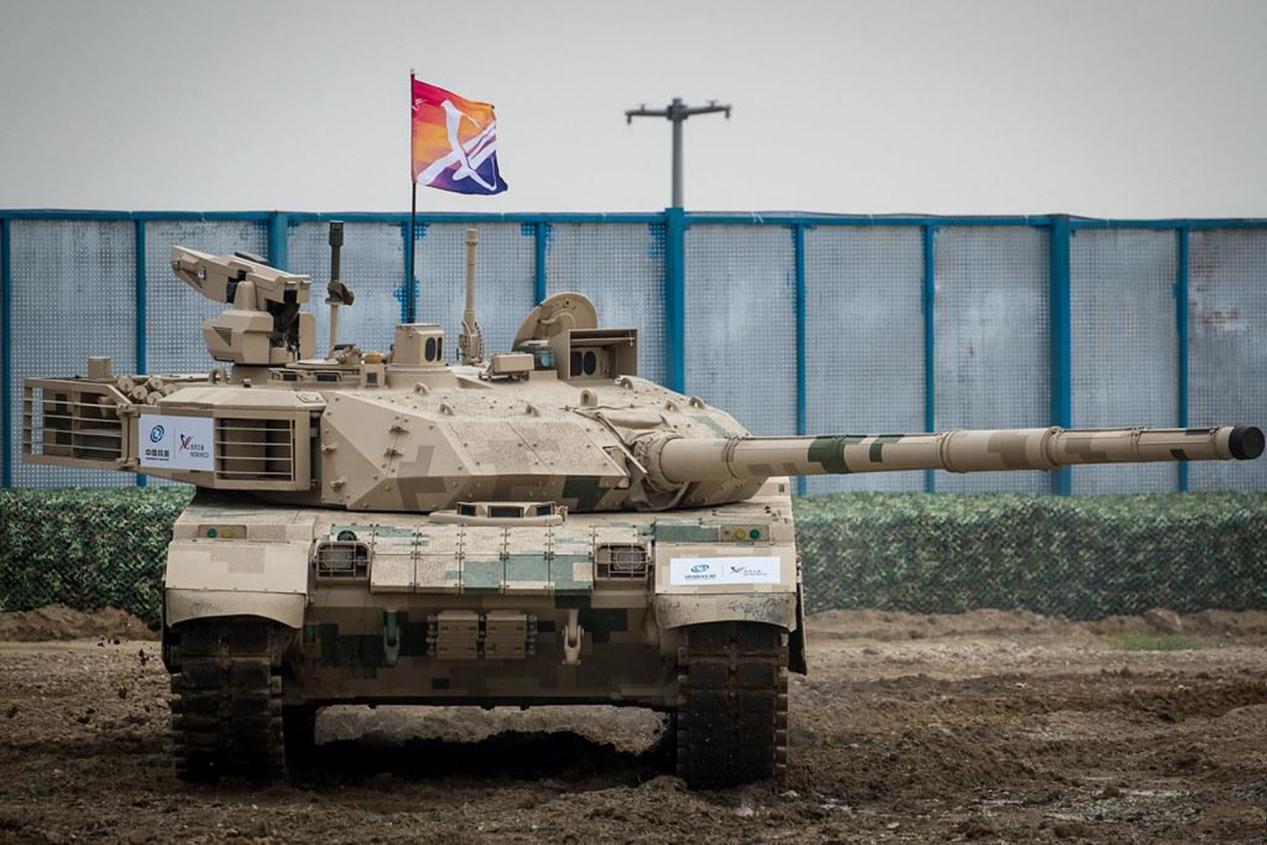 VT4亮相巴基斯坦阅兵式，两度击败乌克兰坦克，夺回近11亿订单_凤凰网