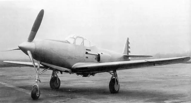 仙人掌丛中的眼镜蛇：P-400战斗机在瓜岛_凤凰网