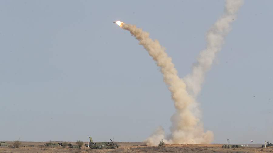 俄媒：S550是高超声速战略导弹防御系统 2025年交付_凤凰网