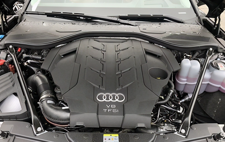 奥迪A8L新车型发布！V8大排量，售价简直不讲道理_凤凰网汽车_凤凰网