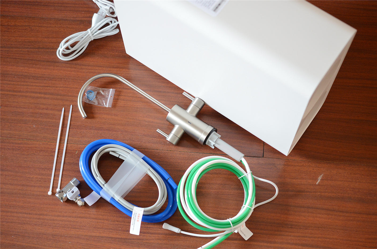 拆装用三步走-零难度带你使用小米净水器H600G__凤凰网