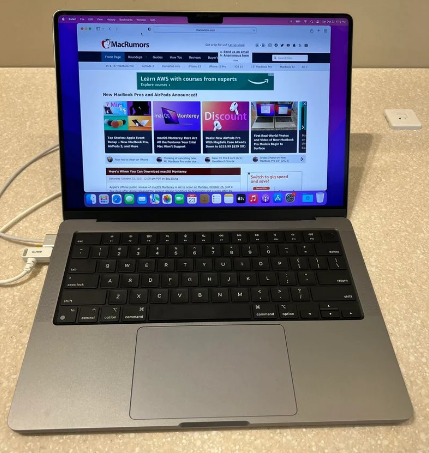 苹果MacBook Pro 14英寸2021“野生版”上手__凤凰网