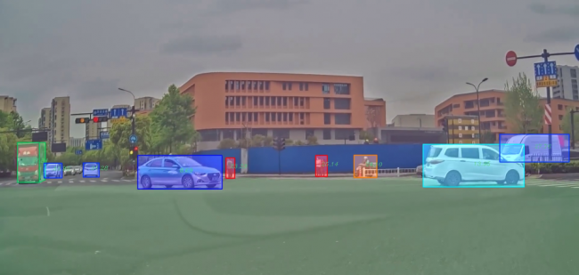 虹软科技VisDrive打造高通SA8155平台ADAS方案__凤凰网