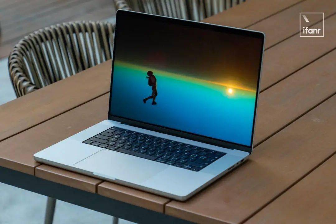 苹果内部的这个神秘团队 决定了Mac的形态_凤凰网