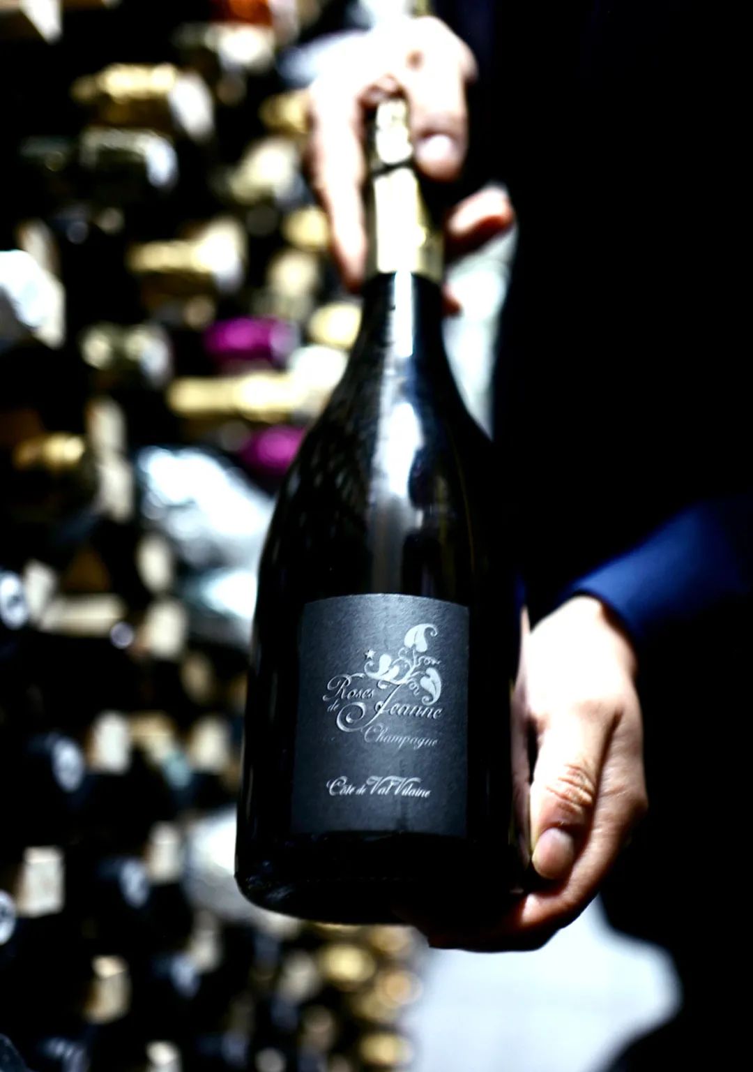 值得万人收藏！顶级亚裔女侍酒师，偷偷给我的香槟清单。__凤凰网