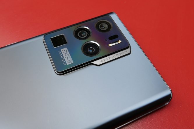 中兴A30 Ultra：进击的中兴 诚意的旗舰__凤凰网