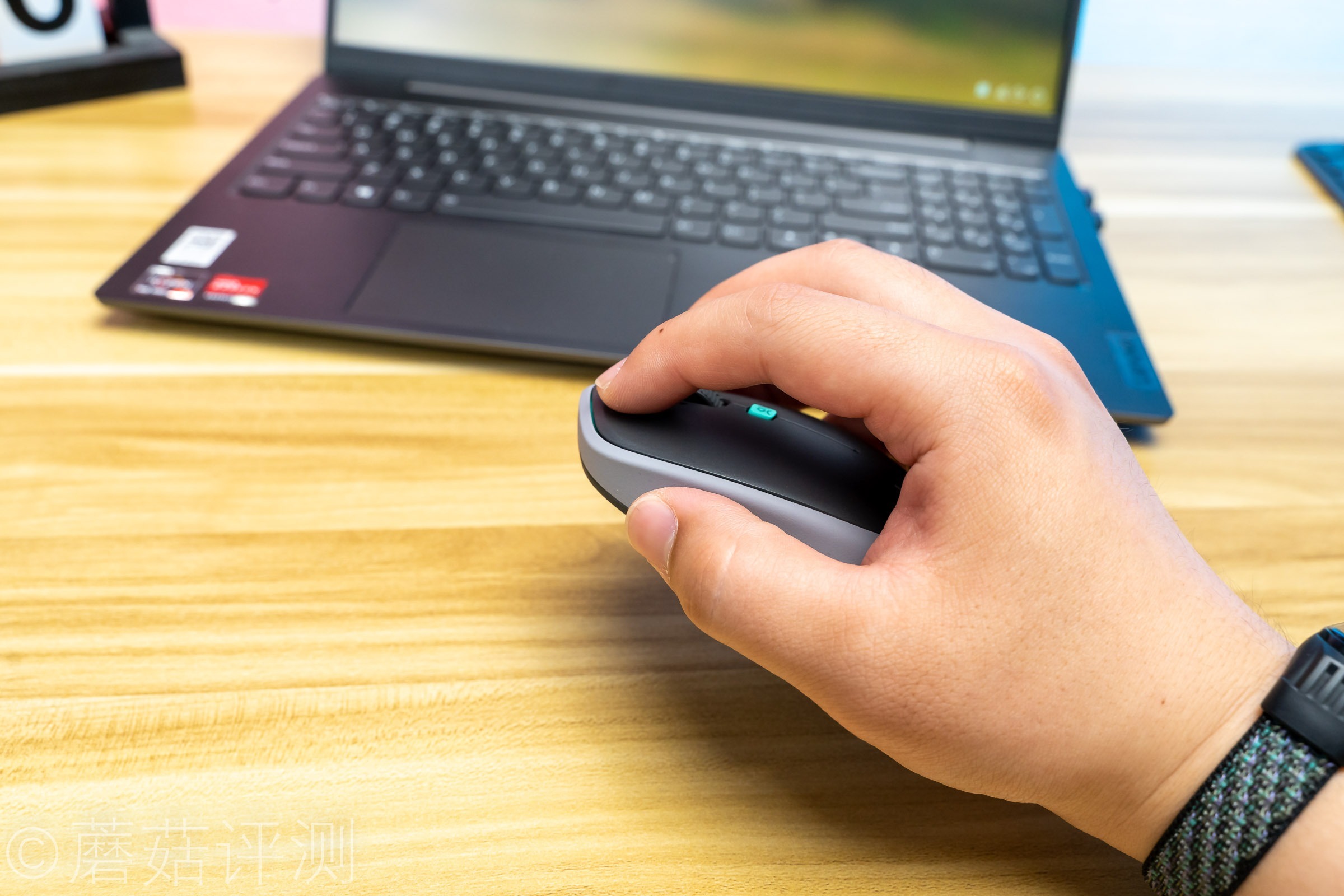 我要~这键盘有何用？罗技（Logitech）VOICE M380 语音鼠标 评测__凤凰网