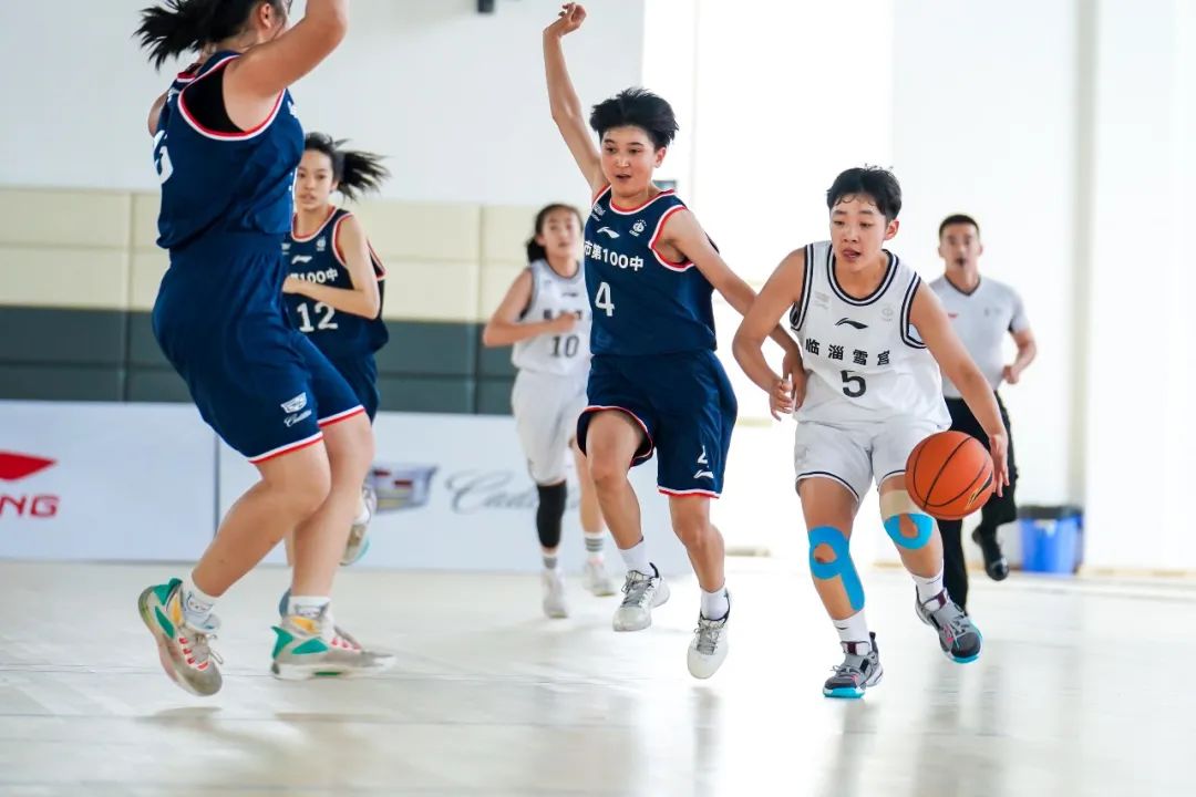 CJBL西区赛第二日激战正酣！重庆一实成都华阳小组高歌猛进__凤凰网