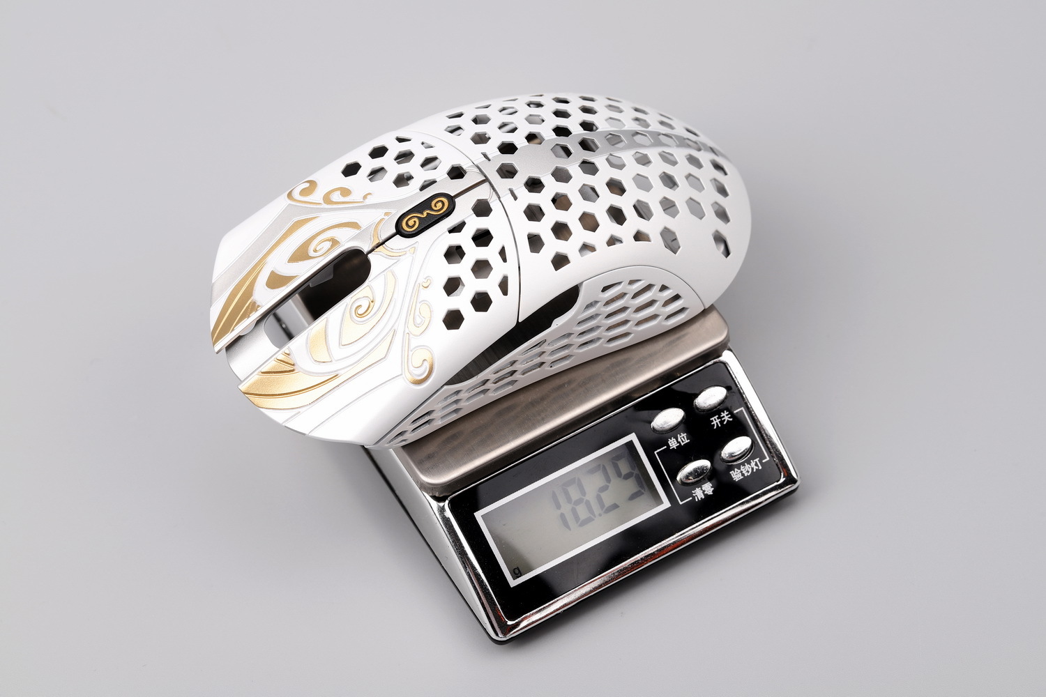 探求终极鼠标的含金量，Finalmouse Starlight-12 Zeus拆解__凤凰网