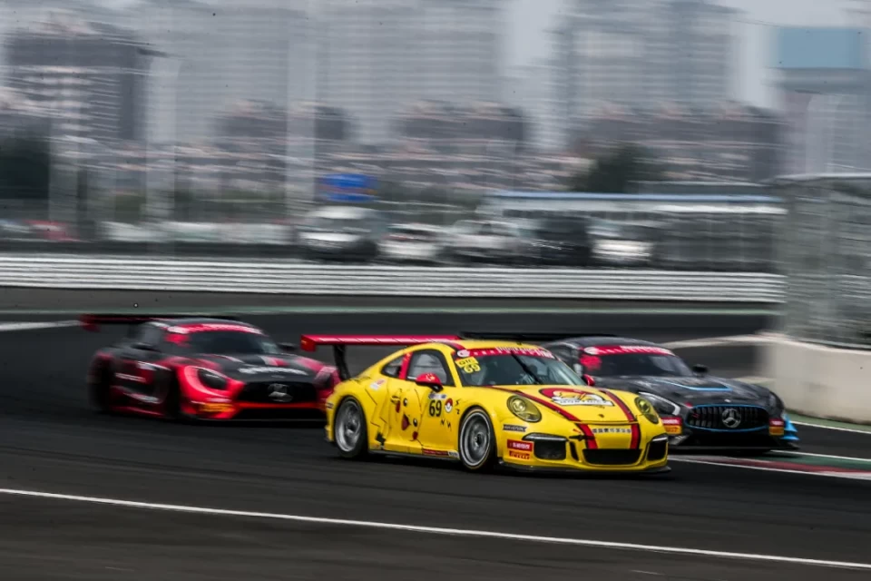 新一代“蛙王”无缘国内，或许你还能在CEC赛场上看到！__凤凰网