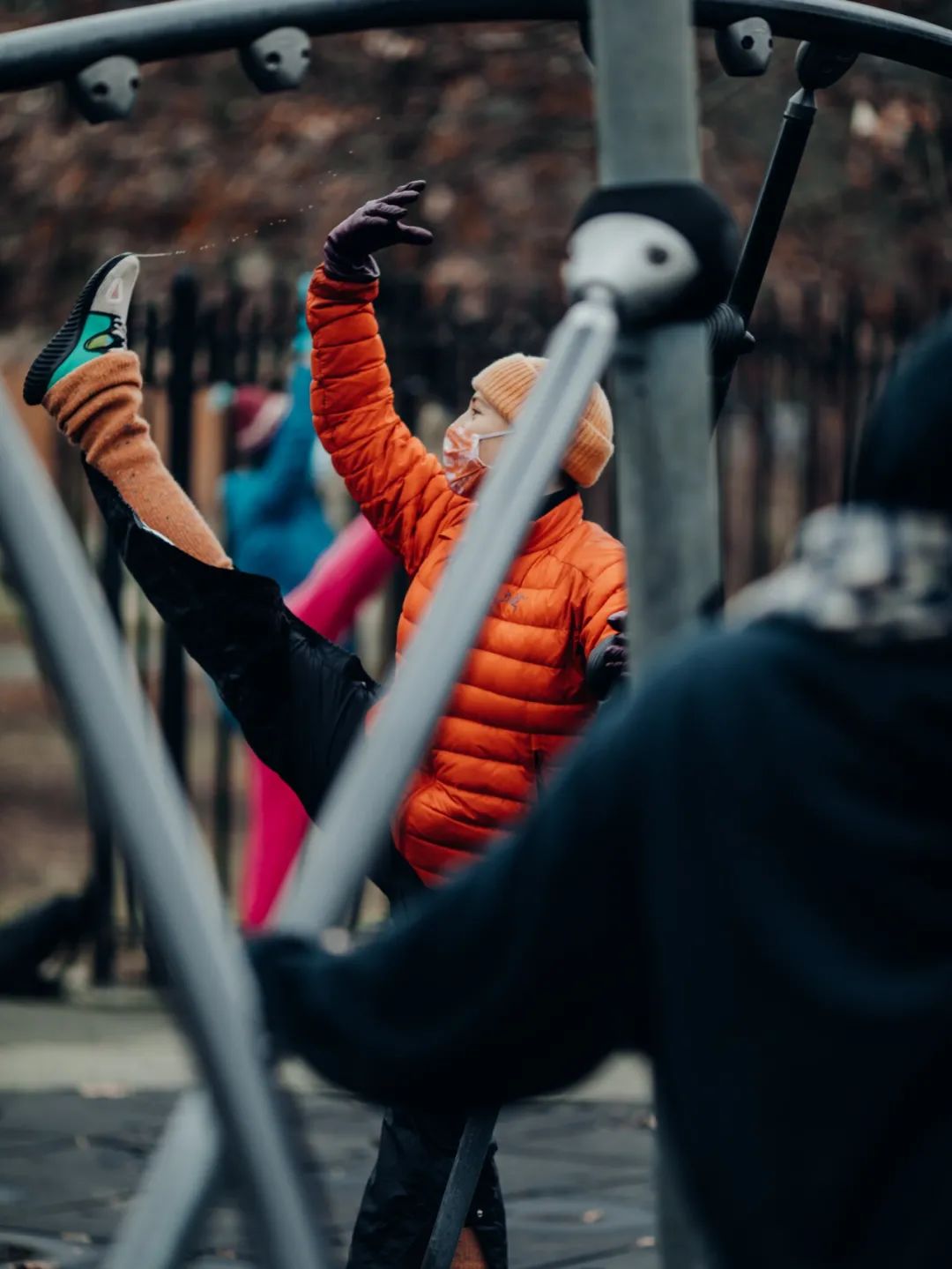 穿大衣，戴口罩，在纽约户外一起跳芭蕾舞_凤凰网资讯_凤凰网