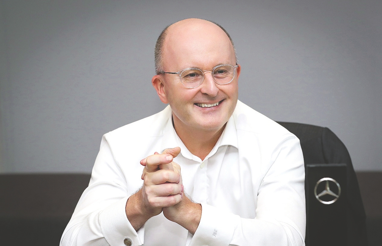 奔驰杨铭：行业变化日新月异“打造令客户心向往之的豪华汽车品牌”初心不改_凤凰网