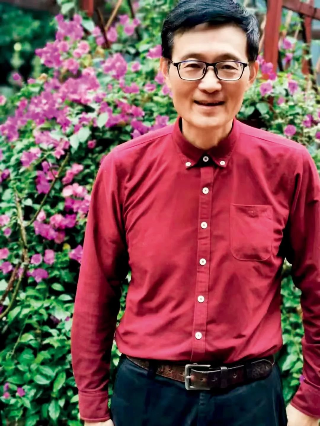 他写出过“最经典”的官场小说之一,现在又聚焦年轻人的沮丧和慌张_凤凰网资讯_凤凰网