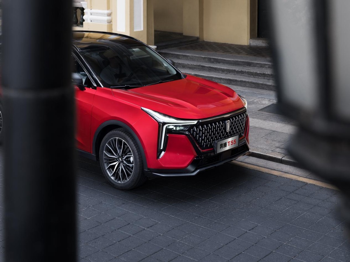 人生第一辆SUV怎么选？对比奔腾T55和捷达VS5后我找到了答案_凤凰网汽车_凤凰网