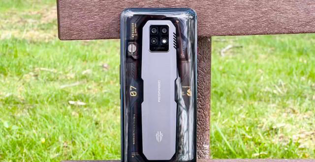 红魔7sPro奋力出击，已确定20G+1TB超大存储，太震撼了__凤凰网