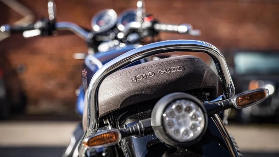 优雅格调！Moto Guzzi V7 Special 850_凤凰网汽车_凤凰网