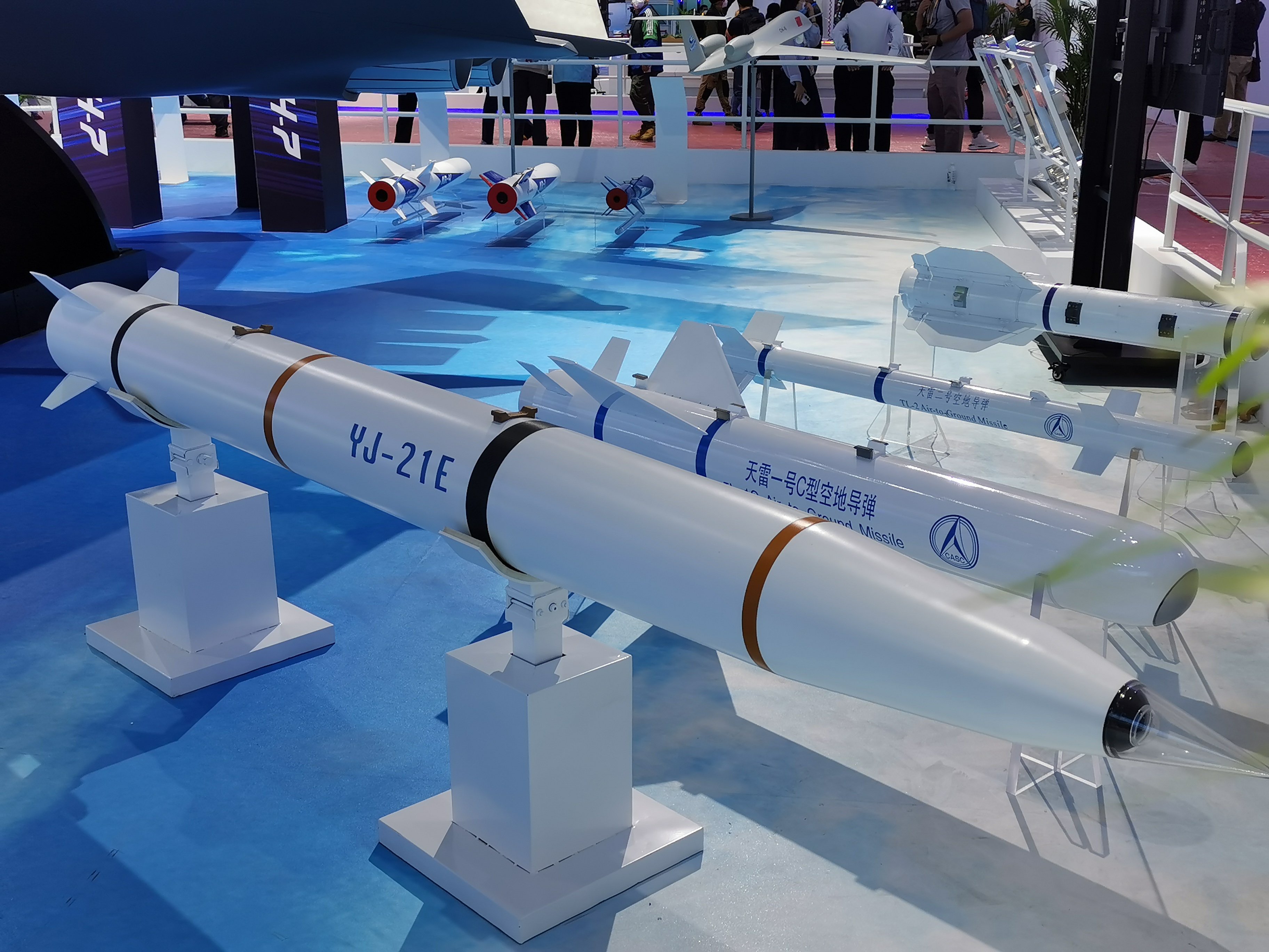 轰炸机+高超导弹，轰炸机防区外打击的新招数_凤凰网