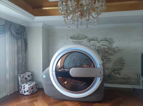 高压氧舱调节人体机能促健康 O2 ARK智能 “氧“生之所_凤凰网