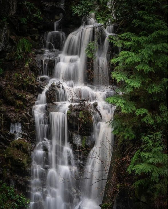 避暑 ¦ 大温及周边9处清凉瀑布，带来夏日里雾气扑面的舒爽__凤凰网