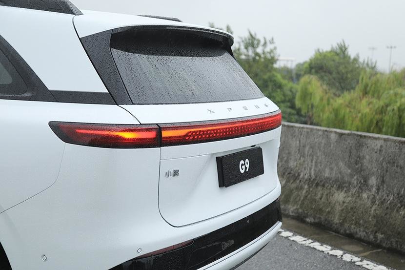 小鹏G9静态实拍，5D音乐座舱/800V超充，同价位堆料很足！_凤凰网汽车_凤凰网