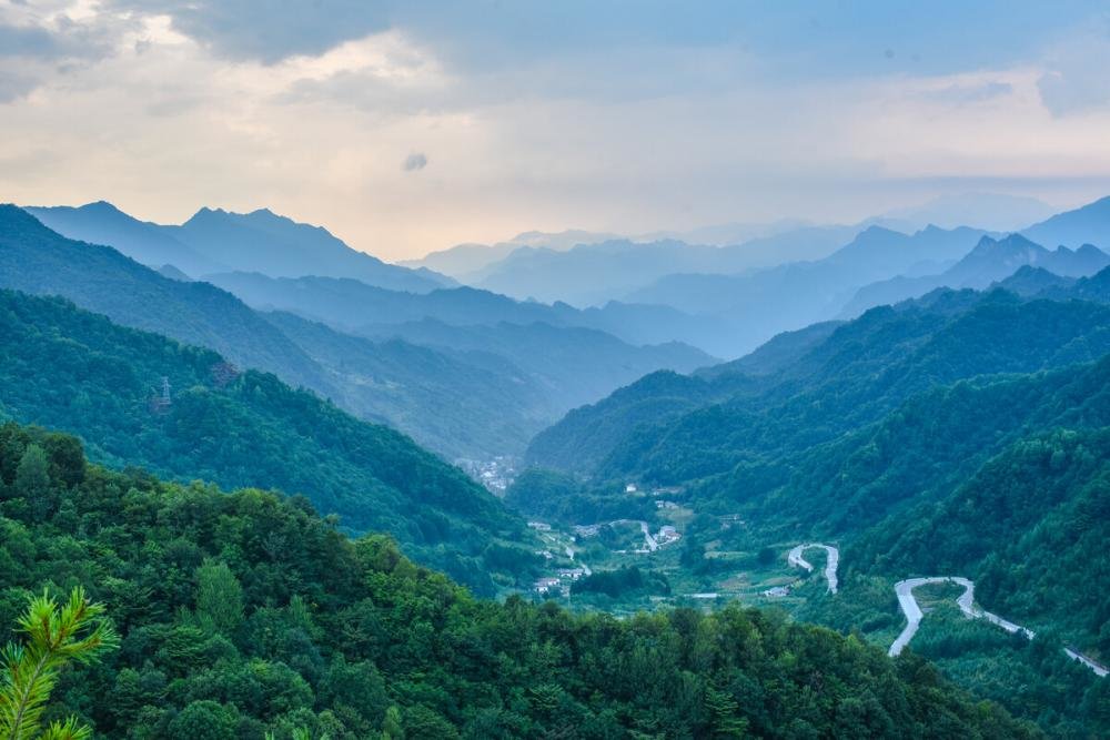 夜雨丨 潘相成：我在人间找寻爱的风景__凤凰网