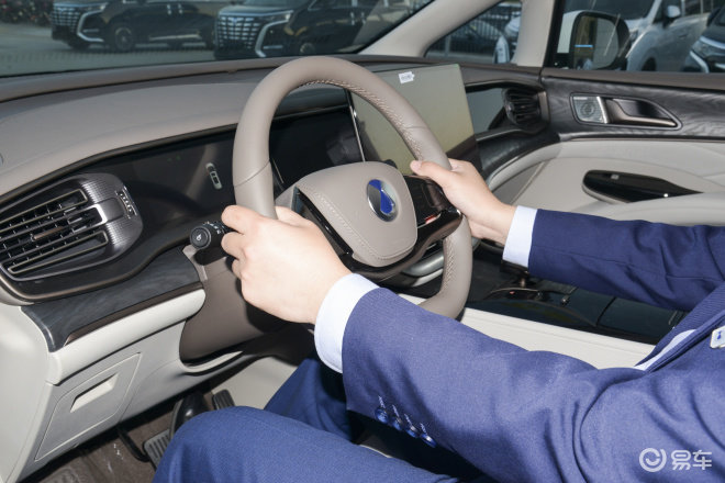 腾势D9有望增加CCT功能提升舒适性 将通过OTA升级_凤凰网汽车_凤凰网