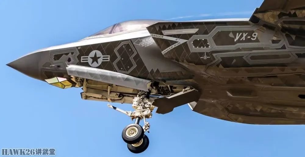 采用“镜面涂层”的美军F-35C曝光 神秘用途引猜测_凤凰网资讯_凤凰网