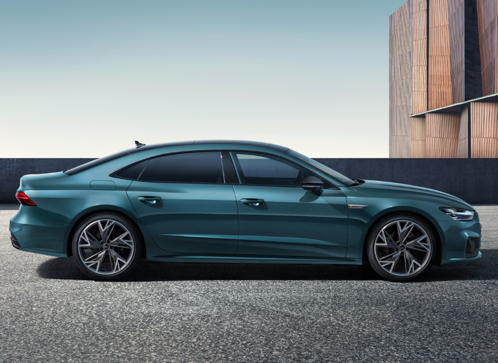 价格接近A6L，选装激光雷达，奥迪A7L值不值得买？_凤凰网