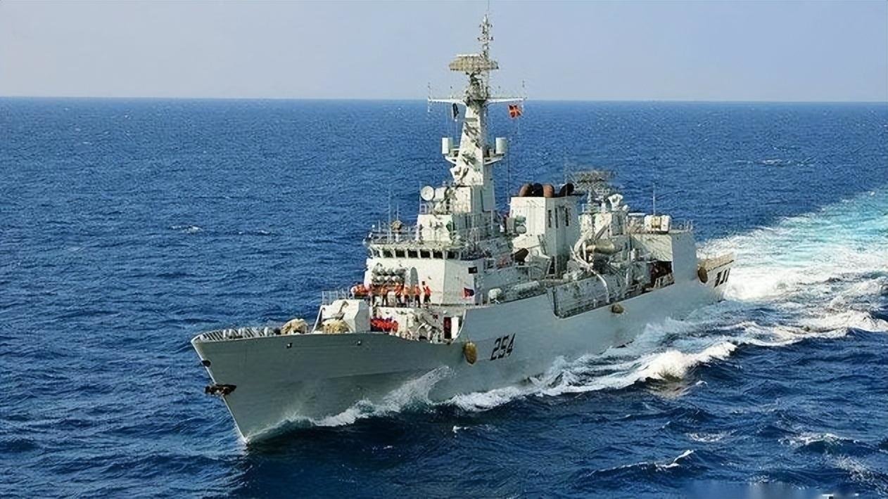 歼-10CE、054AP、VT-4！巴基斯坦主力装备，为何都成了中国制造？_凤凰网