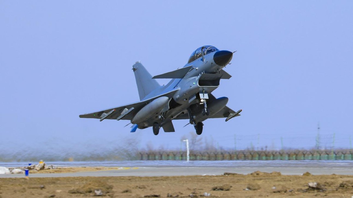 重磅！出口36架歼-10CE后，成飞将停产歼-10C全力供应歼-20？_凤凰网军事_凤凰网