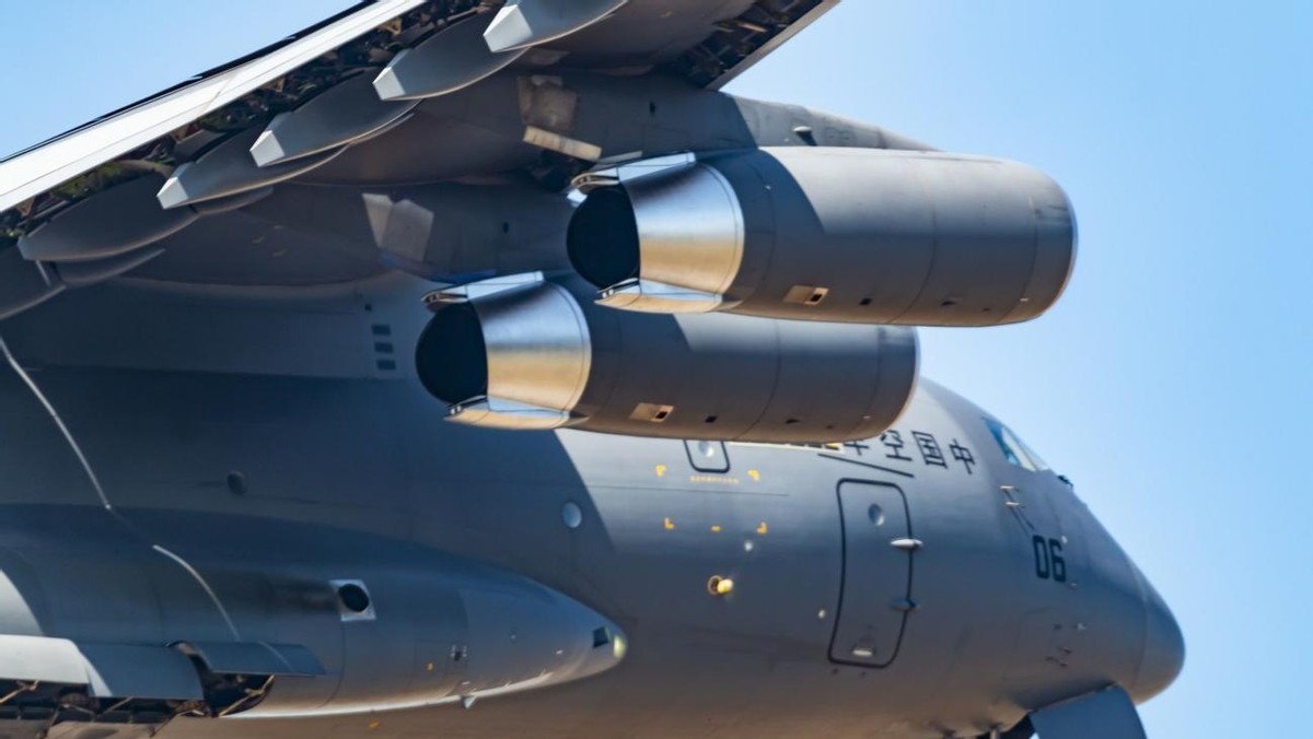 鲲鹏展翅！运-20服役6年改变空军战略格局，28个月飞向世界之巅_凤凰网