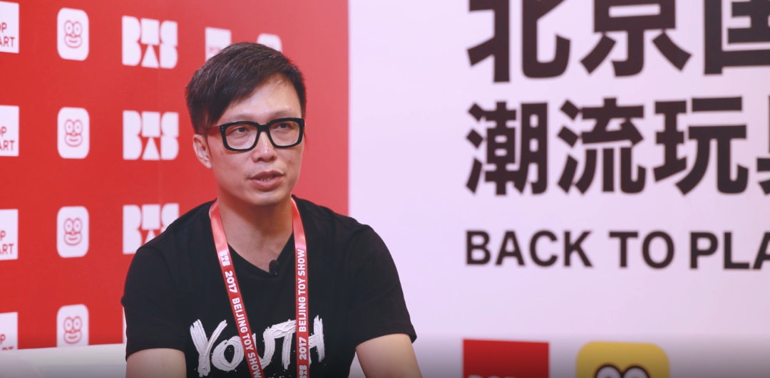 Molly之父Kenny Wong：最困难的时候，只有一个小朋友站在我的橱窗旁边看__凤凰网