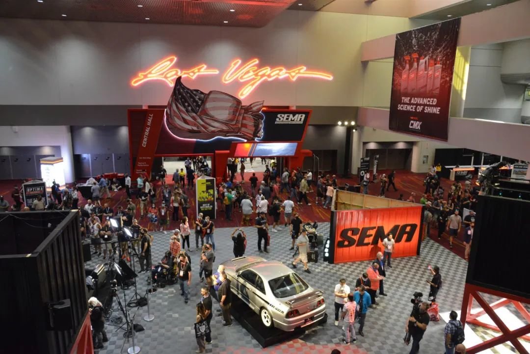 令人兴奋的SEMA SHOW开展了_凤凰网汽车_凤凰网