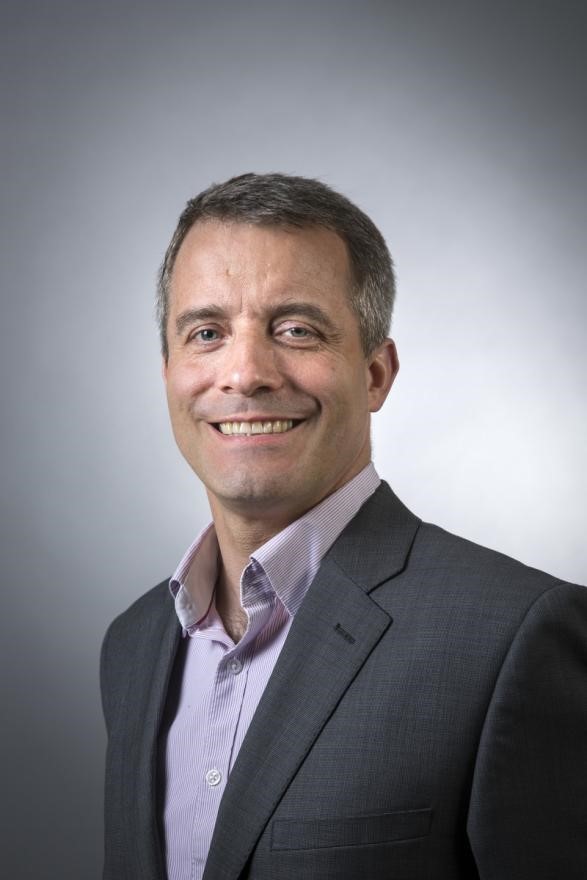 2022百人会丨通用汽车Julian Blissett：从汽车制造商向平台创新者转型_凤凰网